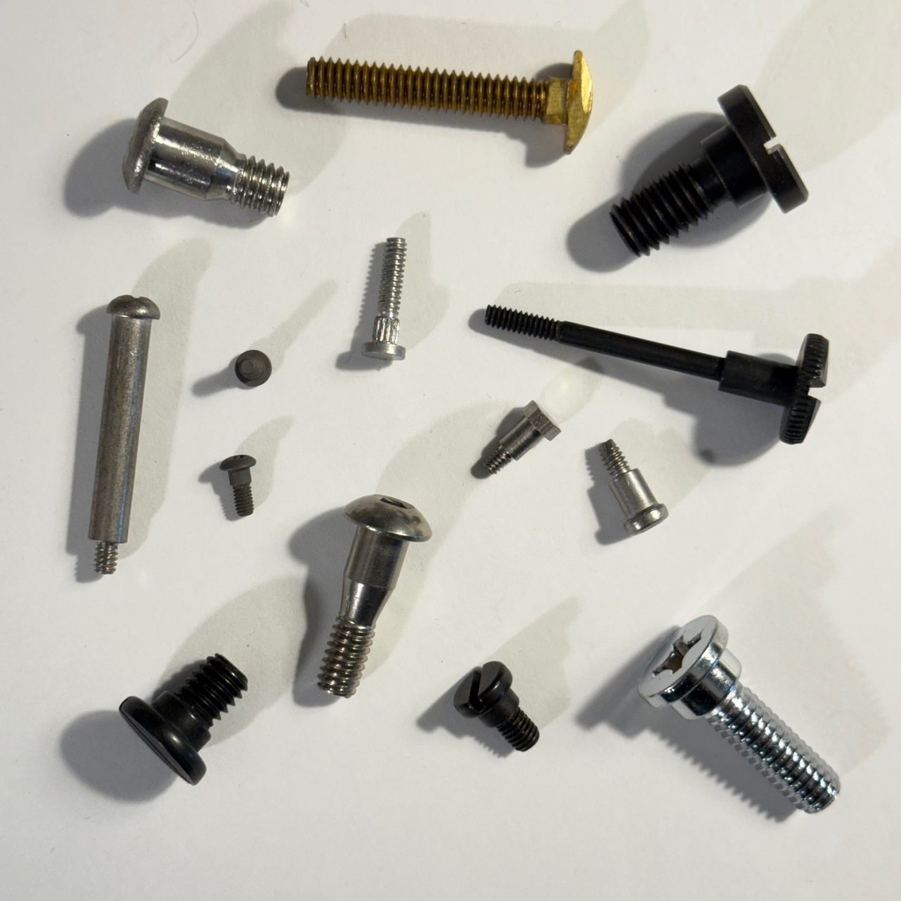 Custom Shoulder Screws for Automation & Machinery